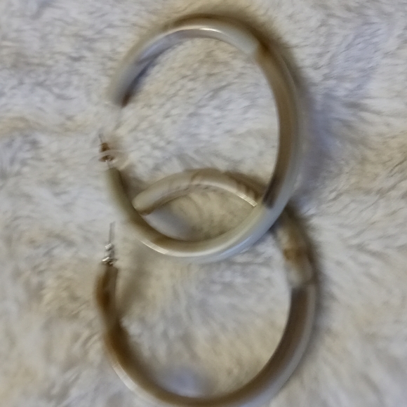 Source Unknown | Jewelry | Preowned Hoops | Poshmark